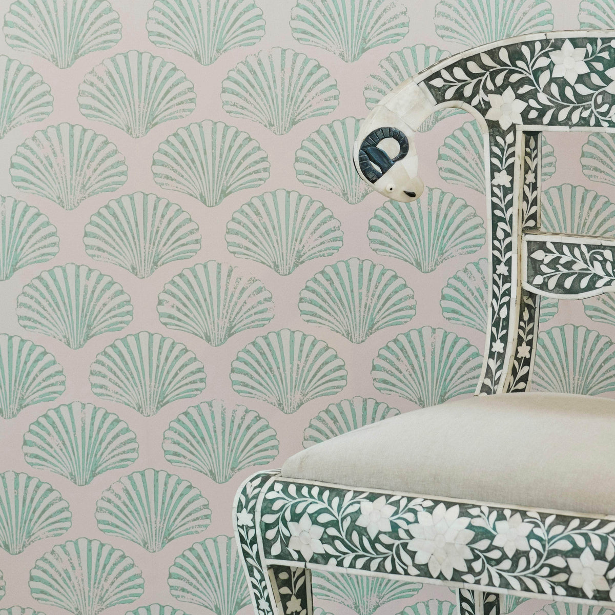 Scallop Shell Wallpaper | Maison Flâneur