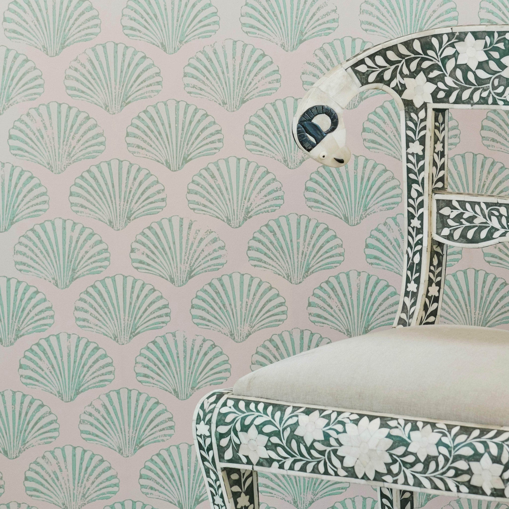 Scallop Shell Wallpaper | Maison Flâneur