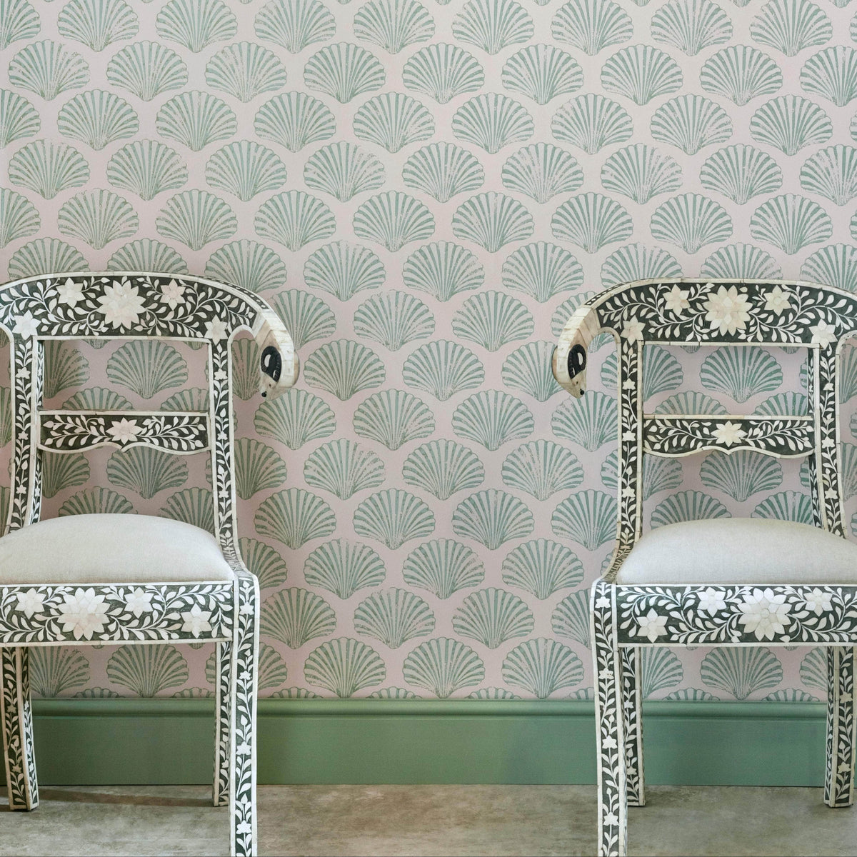 Scallop Shell Wallpaper | Maison Flâneur