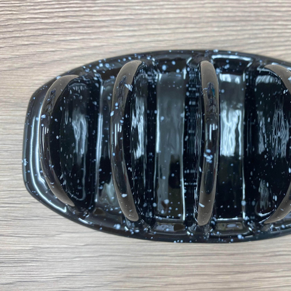 Toast Rack with Speckled Black Glaze | Maison Flâneur