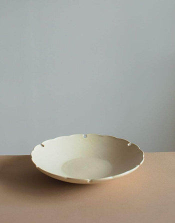 Yoshida Pottery Yukiwa White Plate | Maison Flâneur