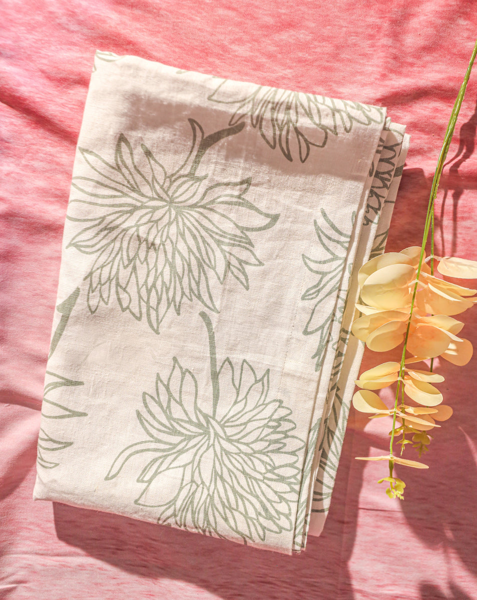 Dahlia Table Runner | Maison Flâneur