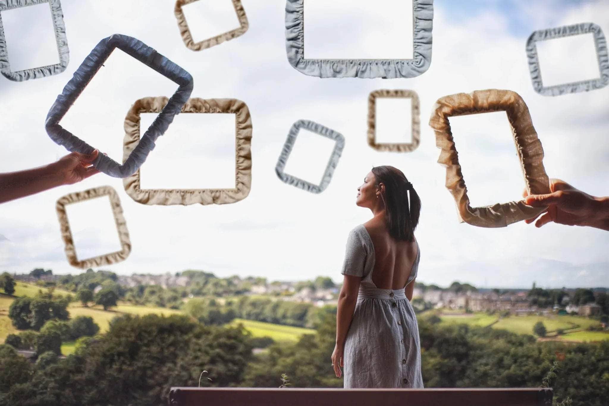Sky Blue Ruffle Frame | Maison Flâneur