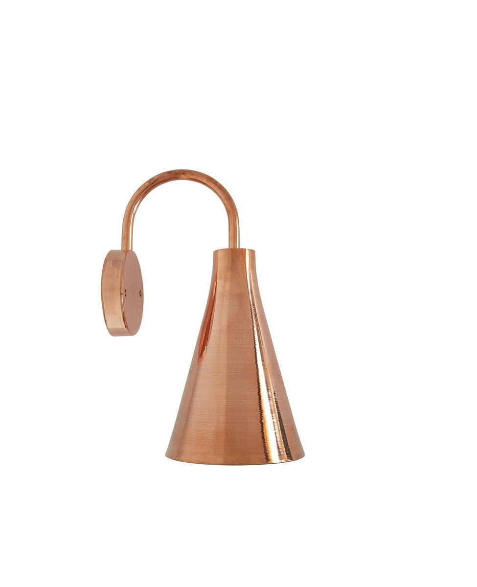 Hunter Wall Outdoor Lamp | Maison Flâneur